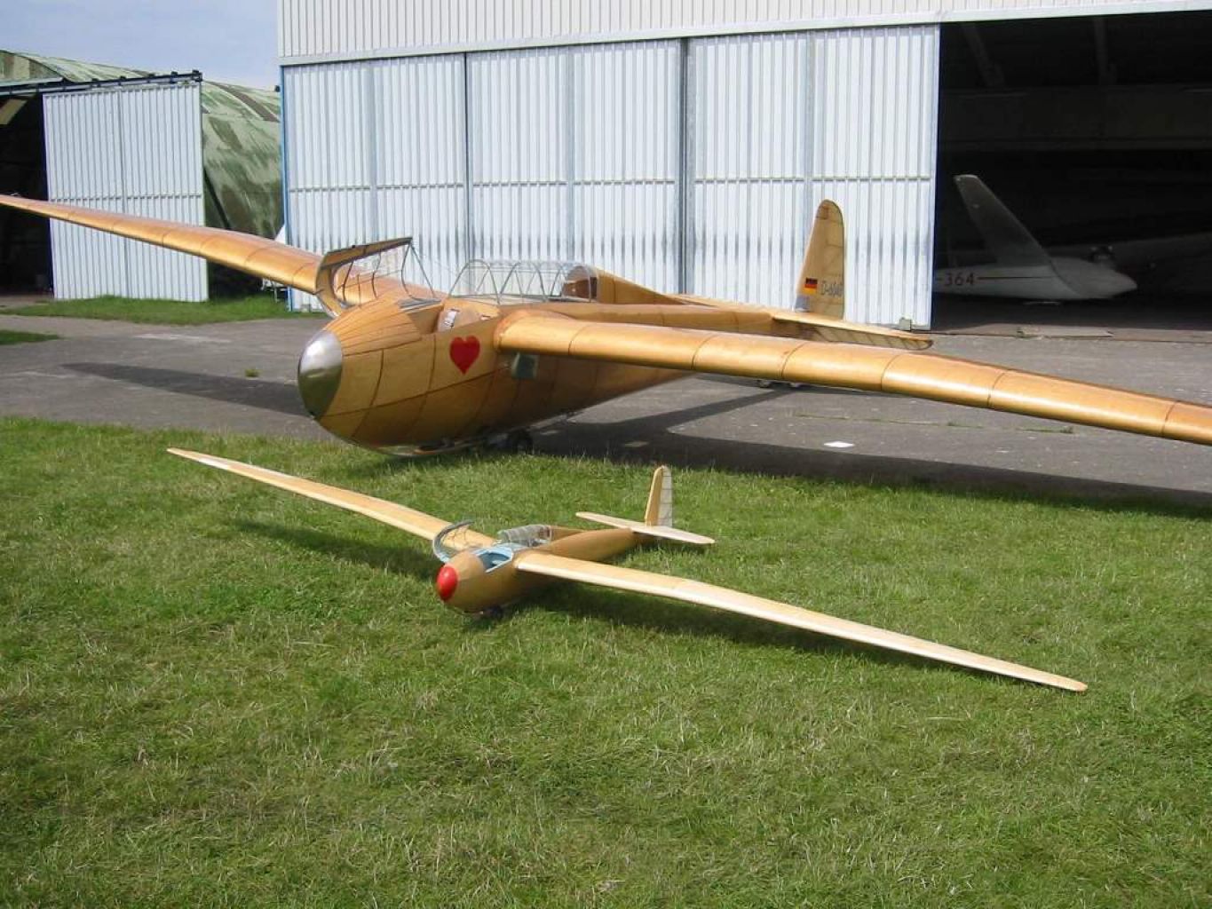 2011 Flieger und Flugplatz